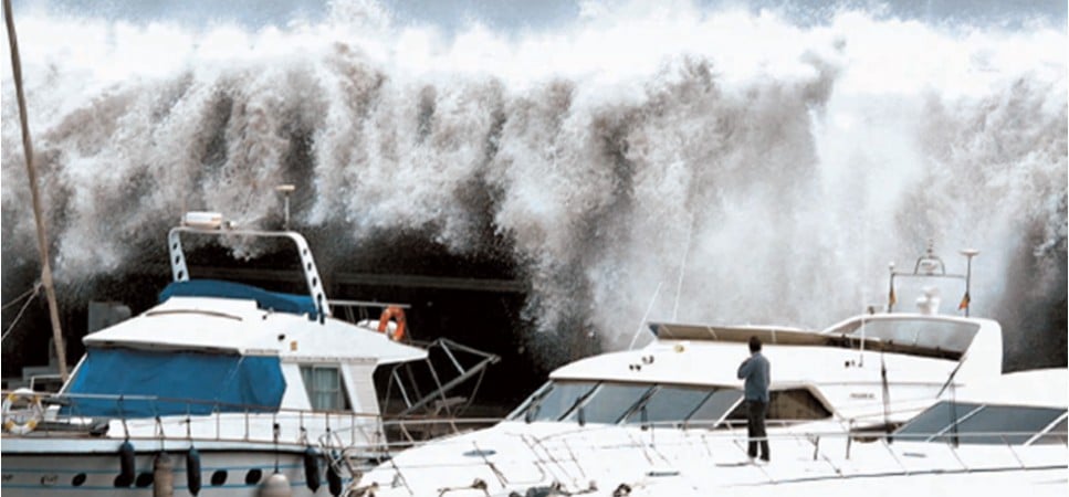 Wave overtopping mitigation at main breakwater of the Olympic Harbour ...